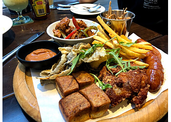 3 Best Pubs in Changi - ThreeBestRated
