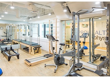 Physiotherapy in Raffles Place - ThreeBestRated