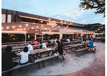 3 Best Pubs in Changi - Expert Recommendations