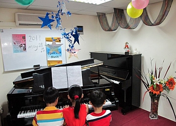 3 Best Music Schools in Queenstown - Expert Recommendations