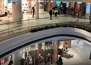 Raffles City Shopping Centre in Raffles Place - ThreeBestRated.sg