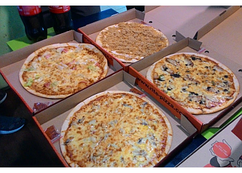 3 Best Pizza Delivery in Woodlands - Expert Recommendations